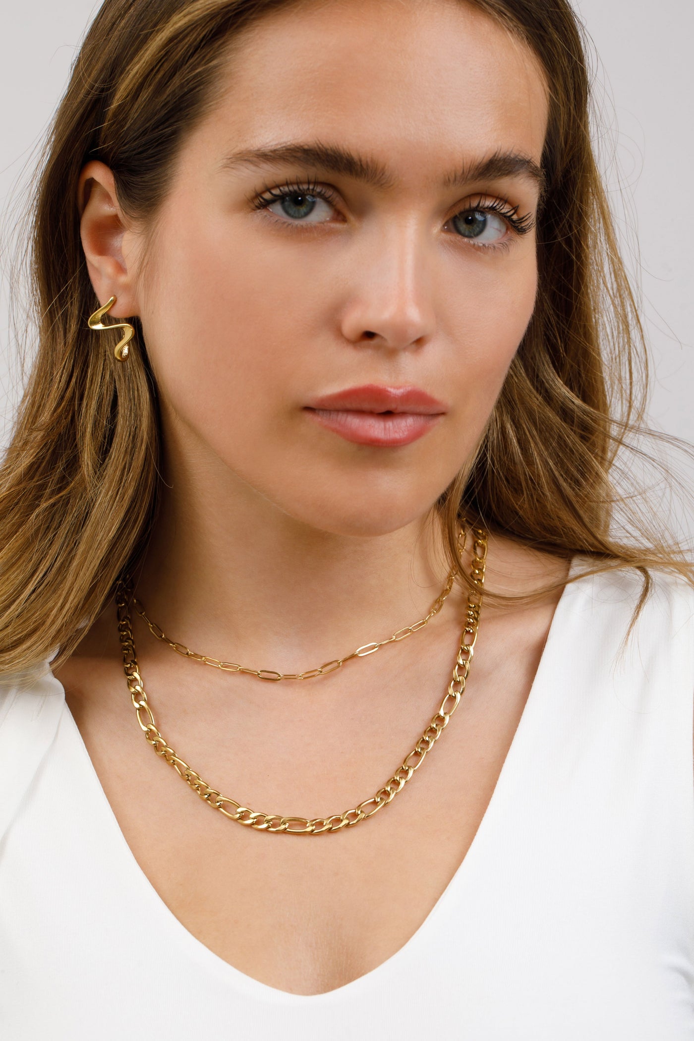 עגילי יולי – Roni Khan